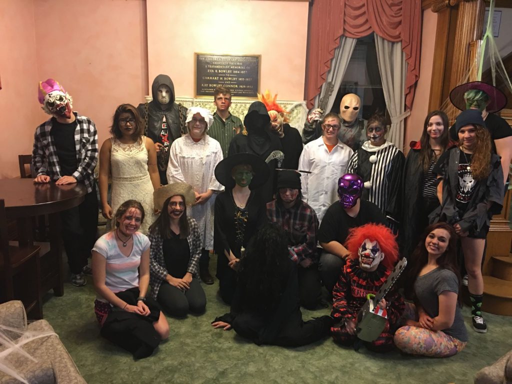 Library puts the “BOO!” in books - Herald-Standard